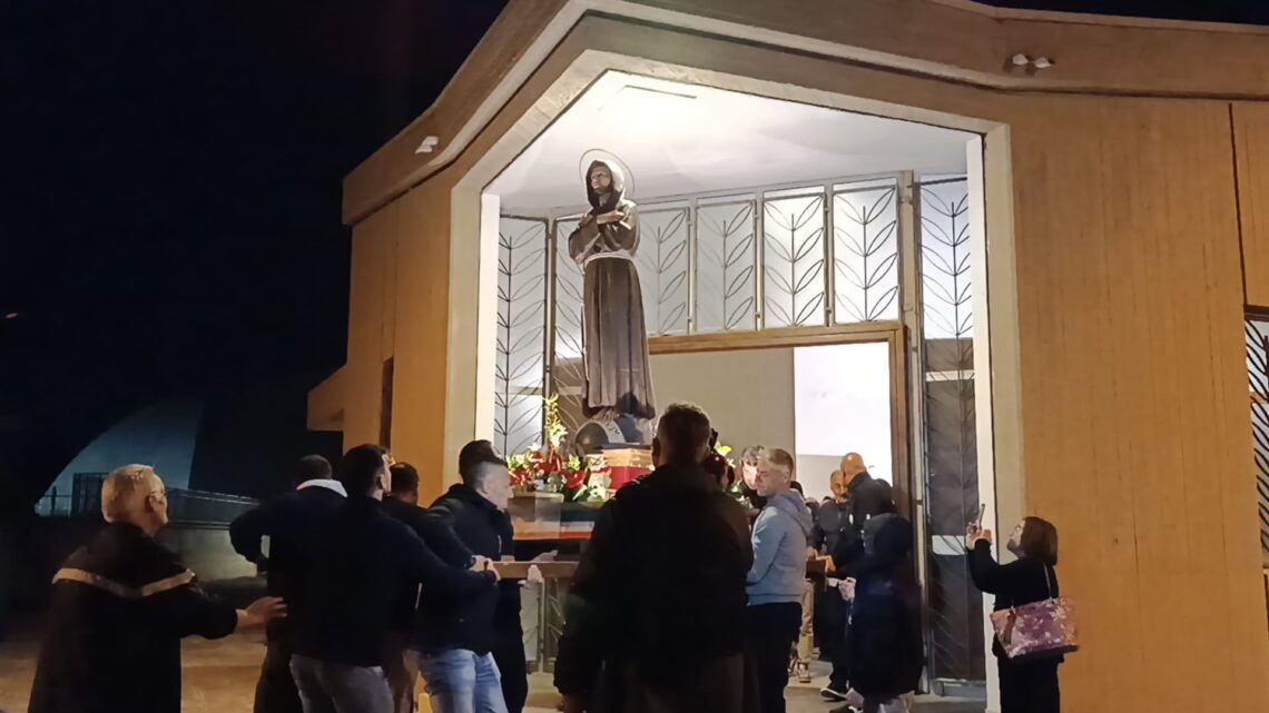 Ragusa, la processione con il simulacro di San Francesco ha concluso ...